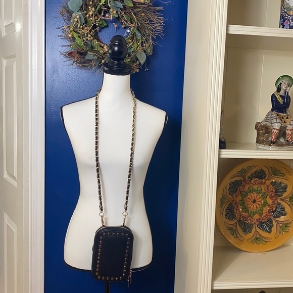 Steve Madden | Bags | Nwot Steve Madden Battery Stud Black Phone ...